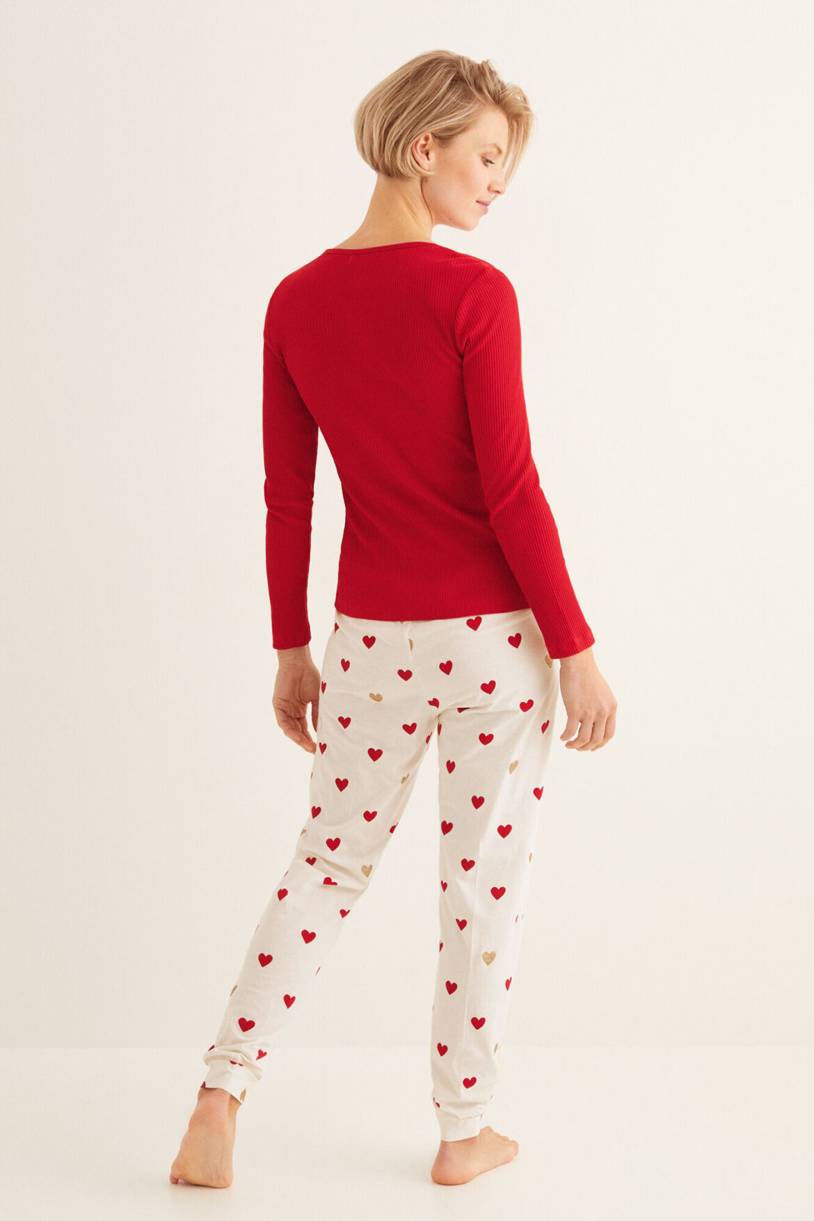 pijama-corazones
